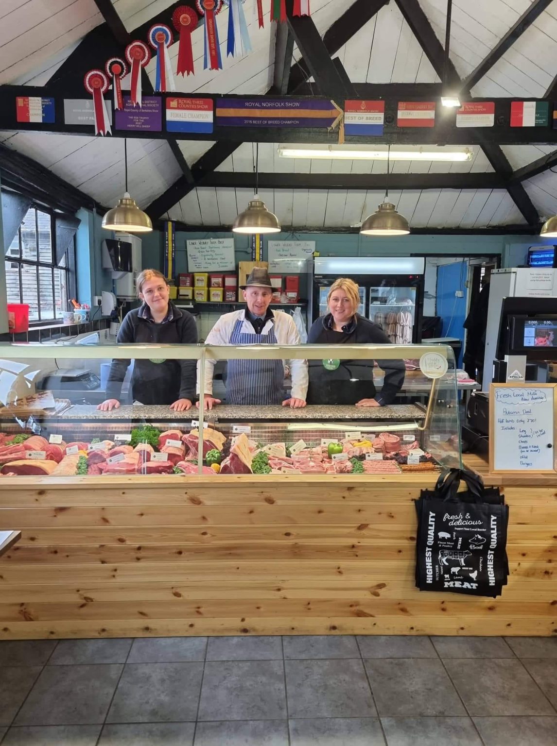 Lower Wilbury Farm Shop & Butchery - Farm, butcher and shop